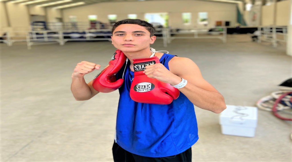 Avanzan Ángel Ureña y Javier Trasviña en el Festival Olímpico de Boxeo