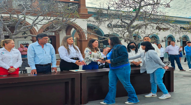 Reconoce el gobierno de Los Cabos labor de la Asociaciones Civiles a ... Reconoce el gobierno de Los Cabos labor de la Asociaciones Civiles a ...